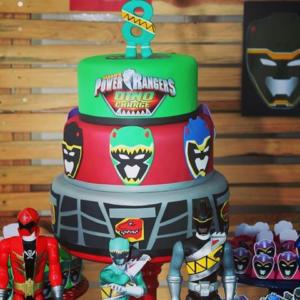 Bolo Power Rangers – 60 Inspirações incríveis + Dicas para sua festa!
