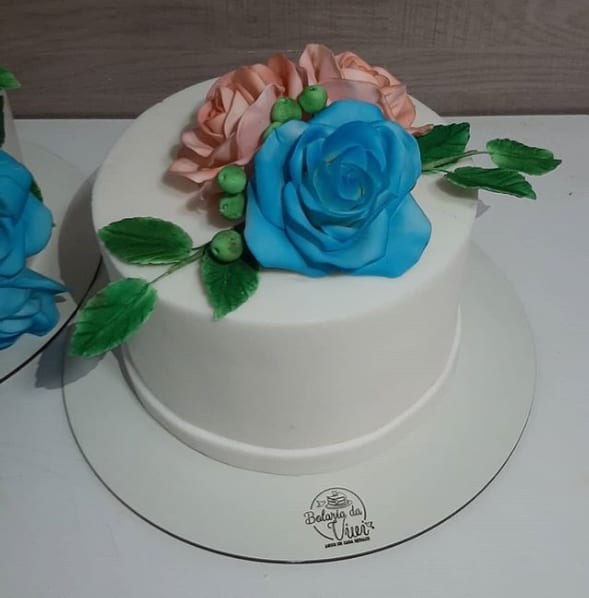 Como fazer glacê – 41 ideias para bolos, doces e sobremesas!