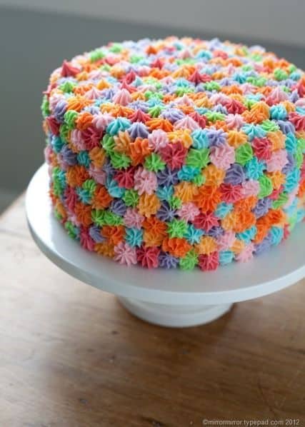 Como fazer glacê – 41 ideias para bolos, doces e sobremesas!